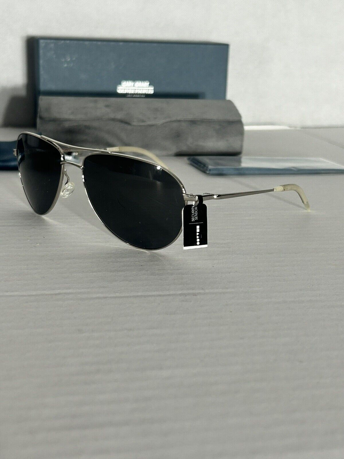 Tom Cruise Shines in Oliver Peoples Benedict Sunglasses at Rock of Age ...